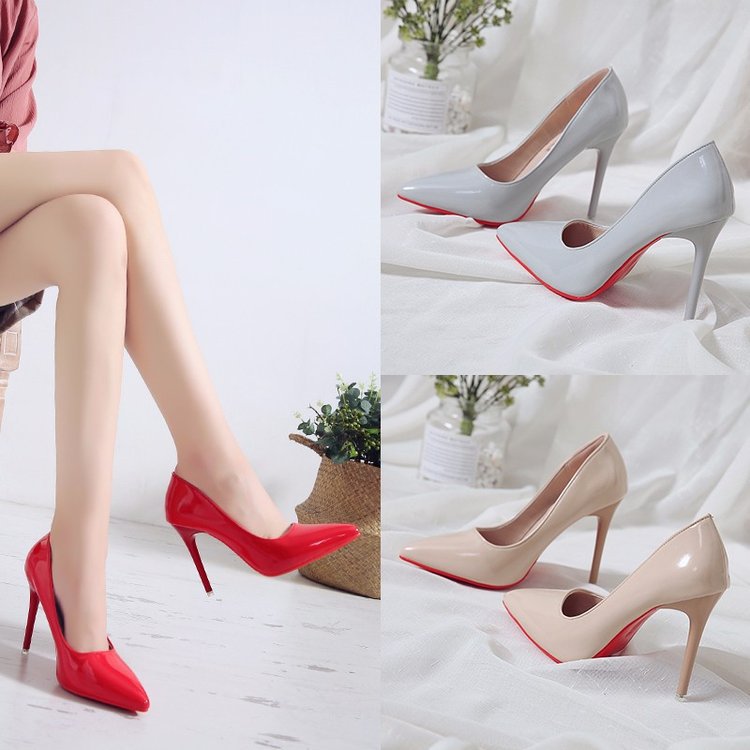 Vintage Pumps mit spitzen Absätzen | Mode Vintage